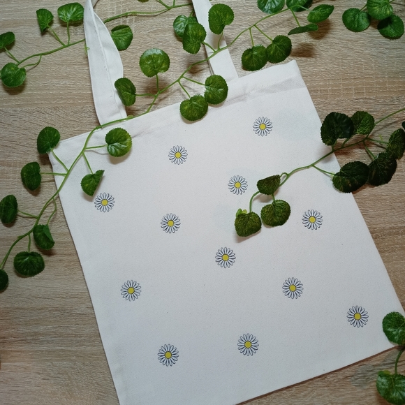 Hand Crafted | Bags | Handmade Reusable Daisy Shopping Bag | Poshmark